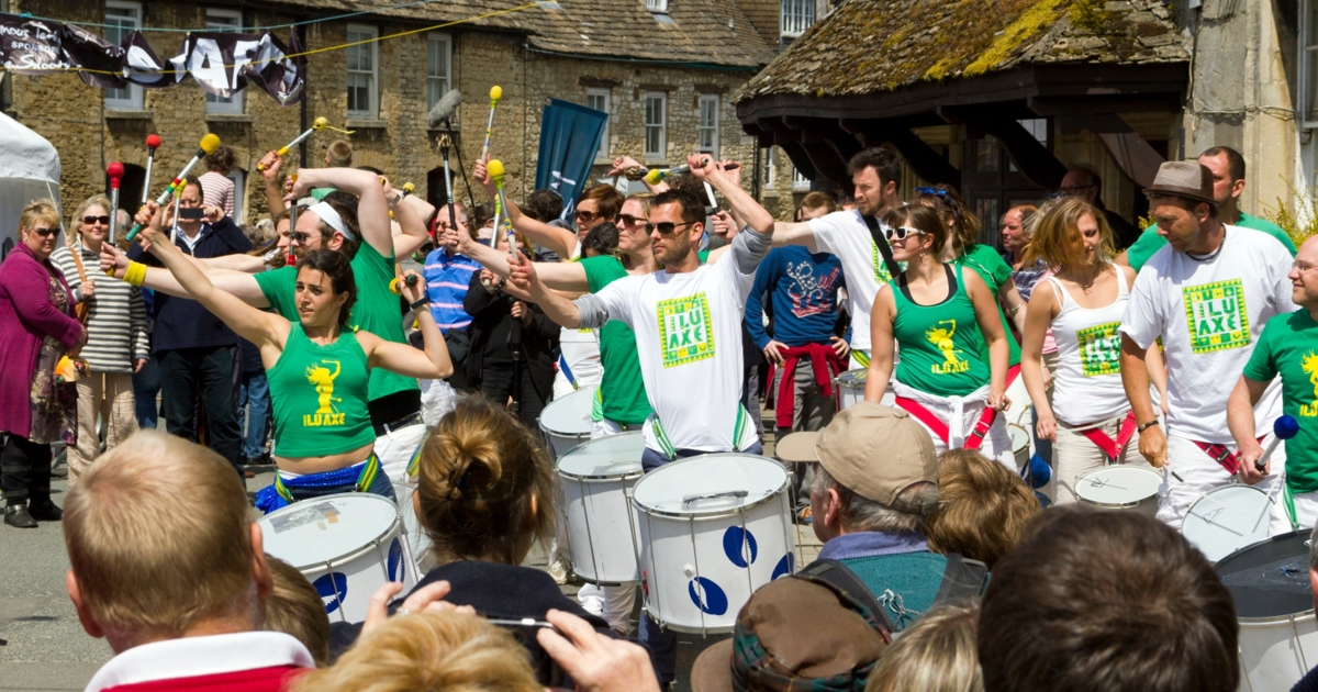 Thousands of spectators expected to gather for the Tetbury Woolsack ...